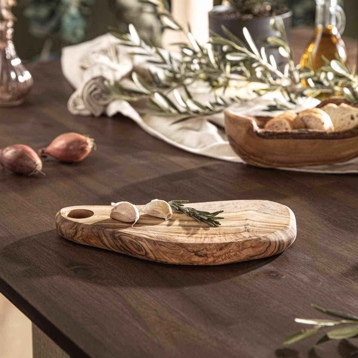 Olive wood board Olive Board Flow – cutting & serving board – Hotty